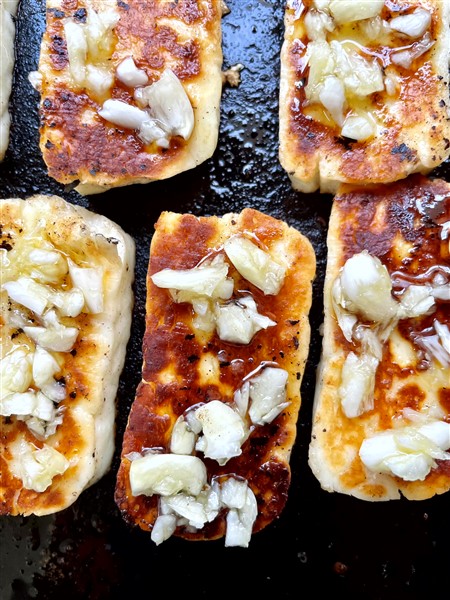 Pan Grilled Halloumi Cheese with Garlic - Healthy Indian